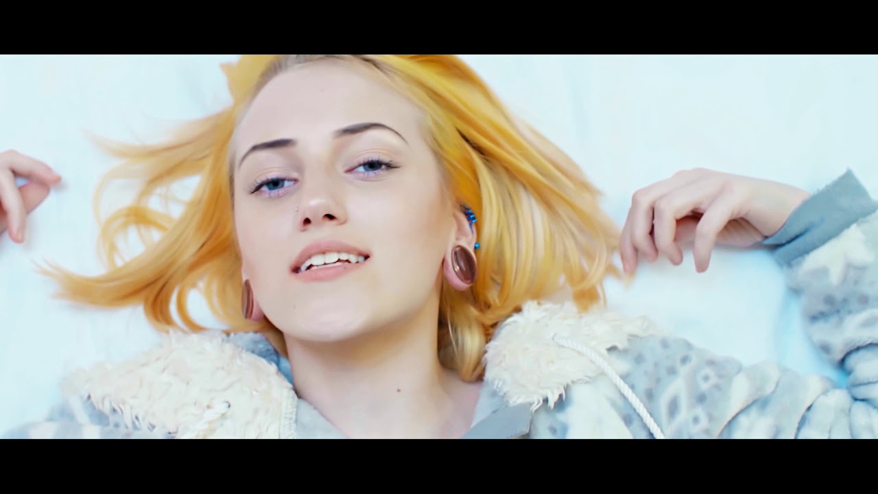 CITYFLASH ft. LAURA-LY - Tic Tick (official video) - YouTube