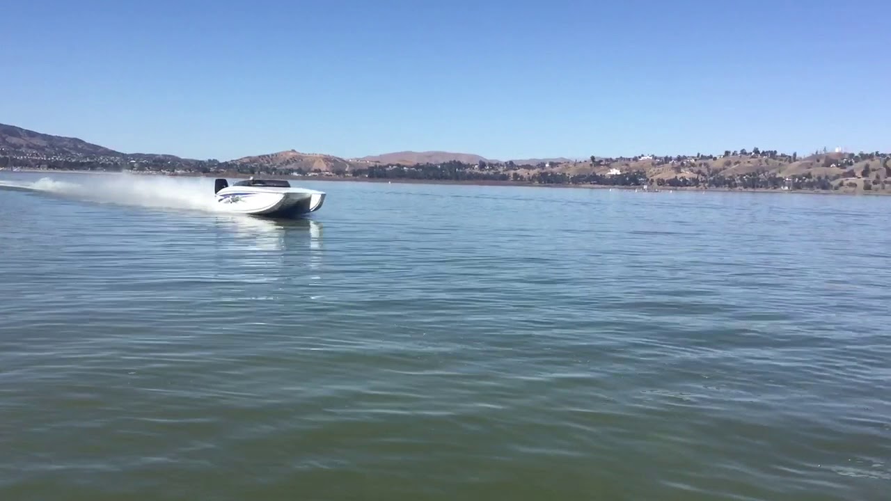 RPM 26 Redline with Mercury 300xs outboards - YouTube