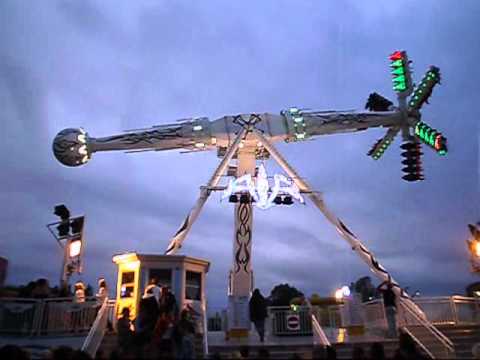 Star Shape "AIR" - Abie Danter Jnr (Newcastle Town Moor Hoppings 2011 ...