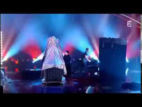Sos & Victoria - Dekolta Chair