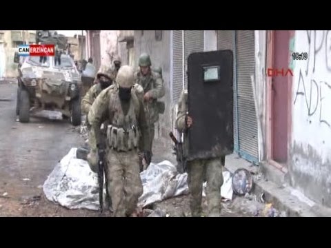 ASKER ŞIRNAK'TA OPERASYON İÇİN KENT MERKEZİNE İNDİ