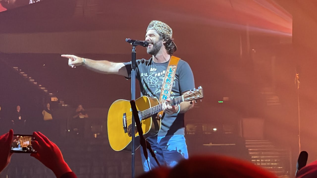 Thomas Rhett at Bridgestone Arena Nashville 4K UHD 10/2023 - YouTube