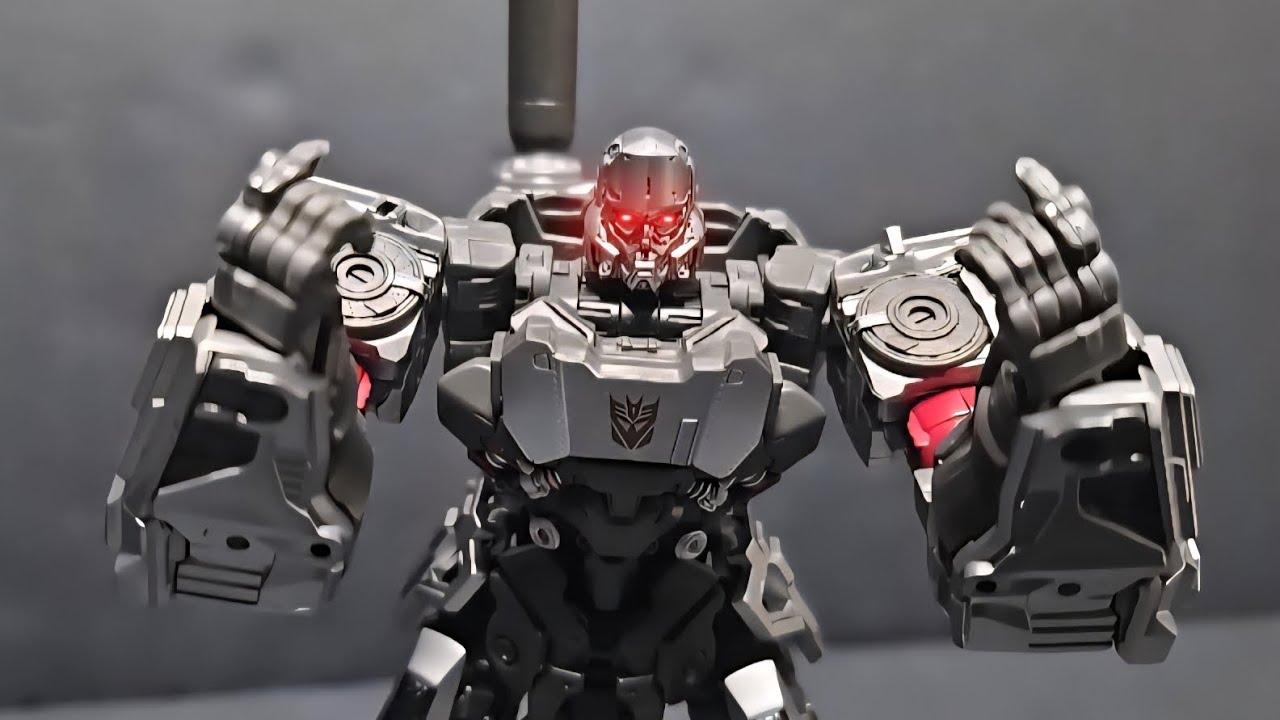 Megatron does the Hakari dance (lonely lonely, I guess I'm lonely meme ...