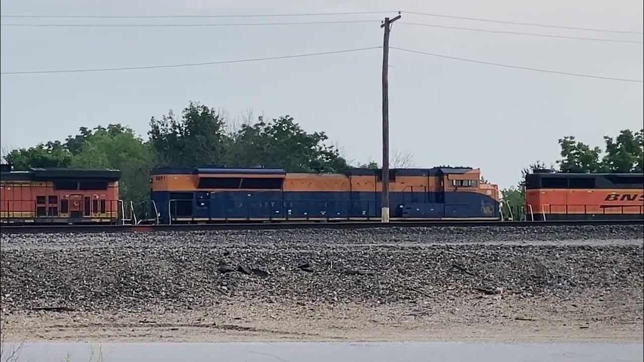 NS 1071 Jersey Central Lines Heritage Unit on BNSF H-STLTUL Tided Down in Springfield Mo 6-8 ...