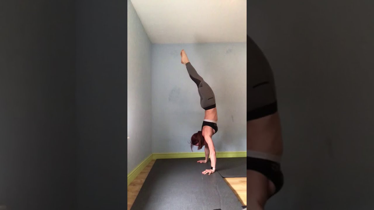 Our new Girls' Rugby Coach Kat Merchant showing off her incredible core ...