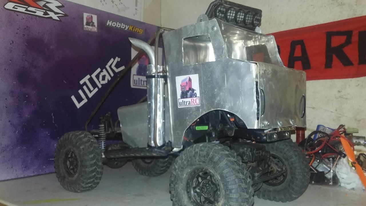 Custom Axial SCX10 ALUMINIUM BODY and roll cage!!! - YouTube