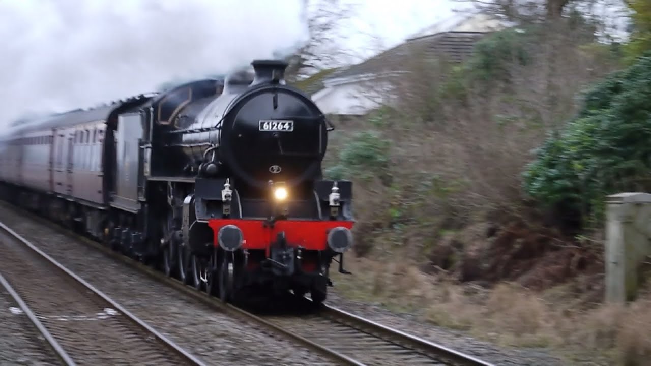 Thompson B1 61264 on loaded test run sprints through Pleasington 10 ...
