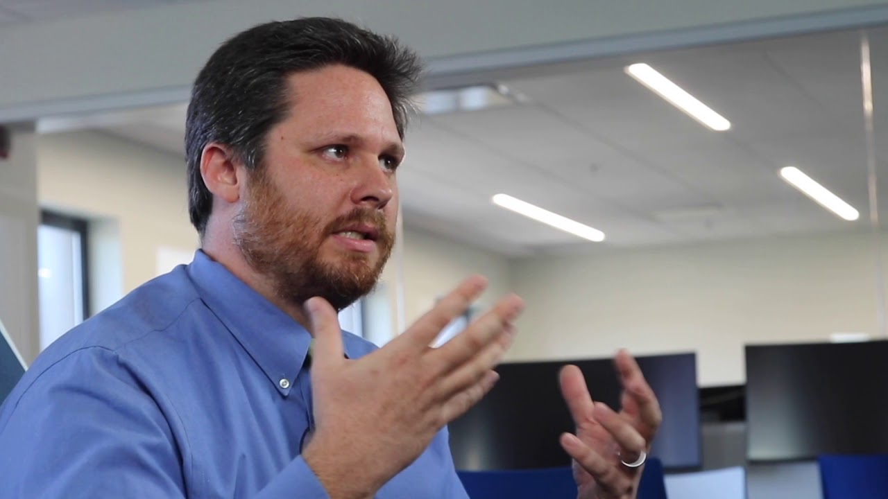 NJIT - Professor Nersesian Oculus Research - YouTube