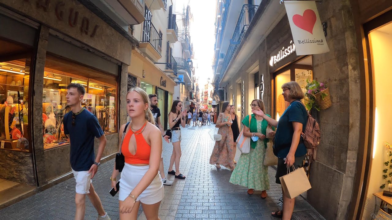 Palma de Mallorca, Spain. A walk around the City Centre, the Port and ...