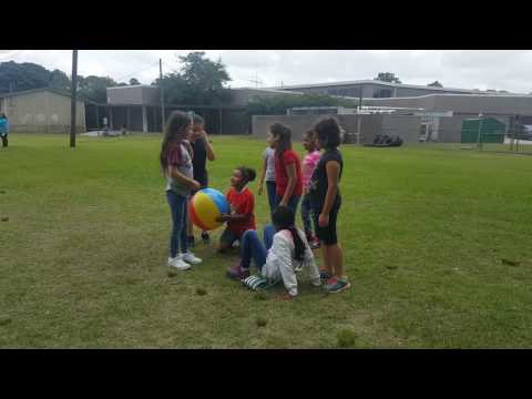 Beneke Elementary Field Day Ms Joiner - YouTube