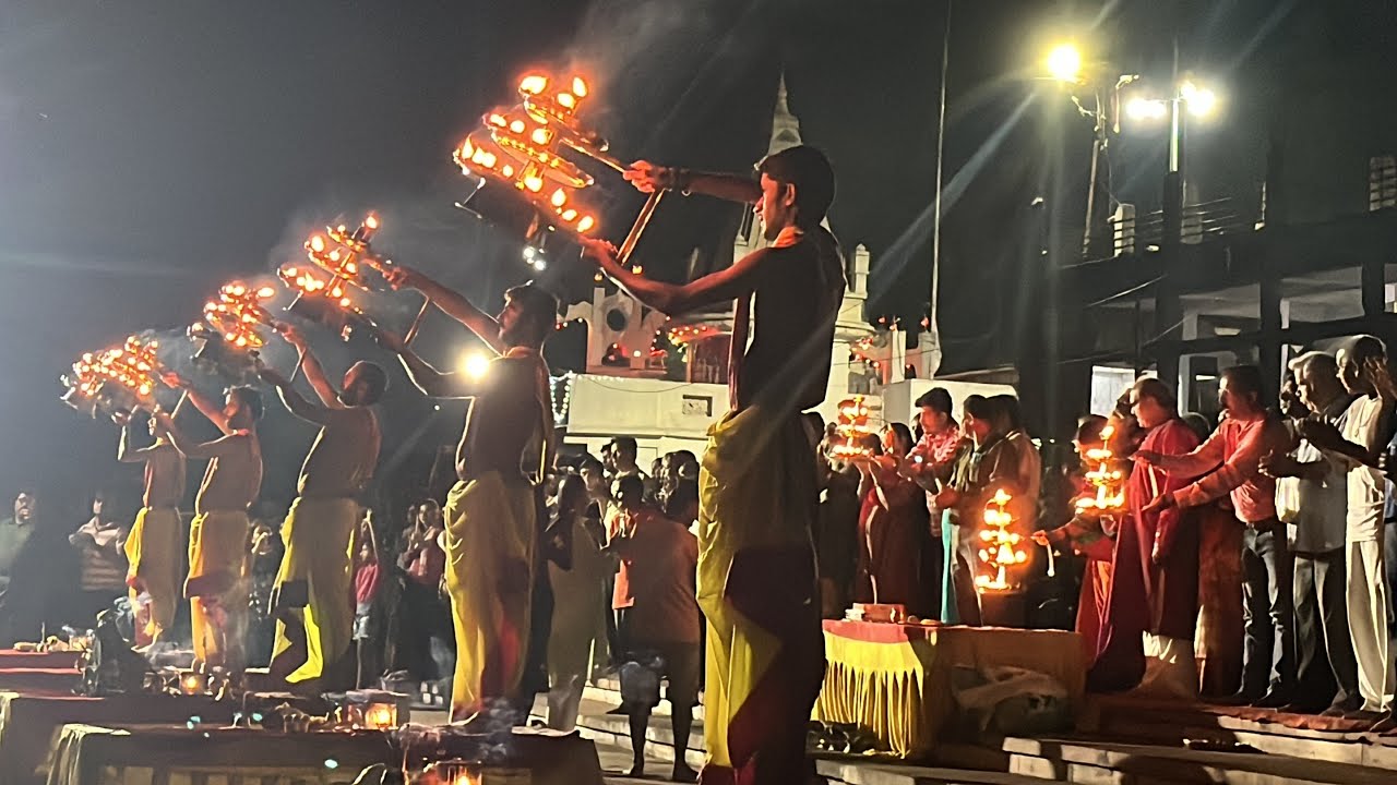 Maa Narmada Aarti @ Gwarighat Jabalpur - YouTube