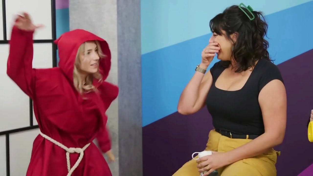 Oh no, there's a pope on the road again - YouTube