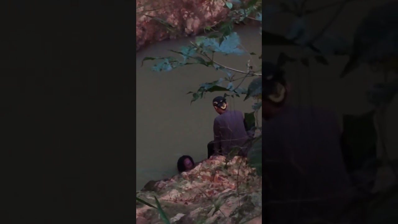 Penampakan Hantu air di beri makan #shorts #aitivi - YouTube