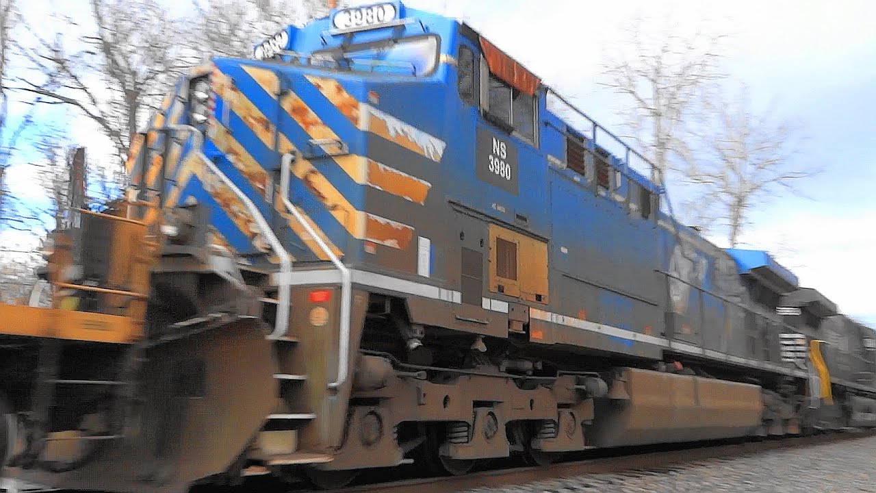 🐦 Norfolk Southern Double Stack Train with Bluebird DPU 🐦 - YouTube