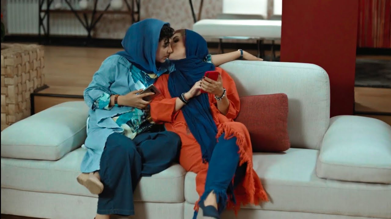 فلیم لو رفته لب گرفتن نازنین بیاتی از زیبا کرمعلی 18 Nazani Bayati