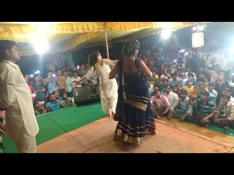 choti sapna hot live dance
