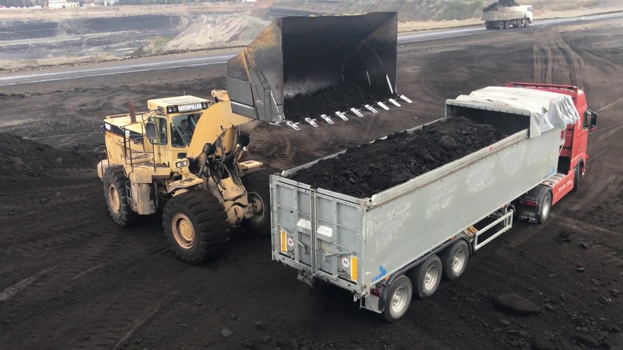 Caterpillar 988F Wheel Loader Loading Coal On Trucks - Labrianidis ...