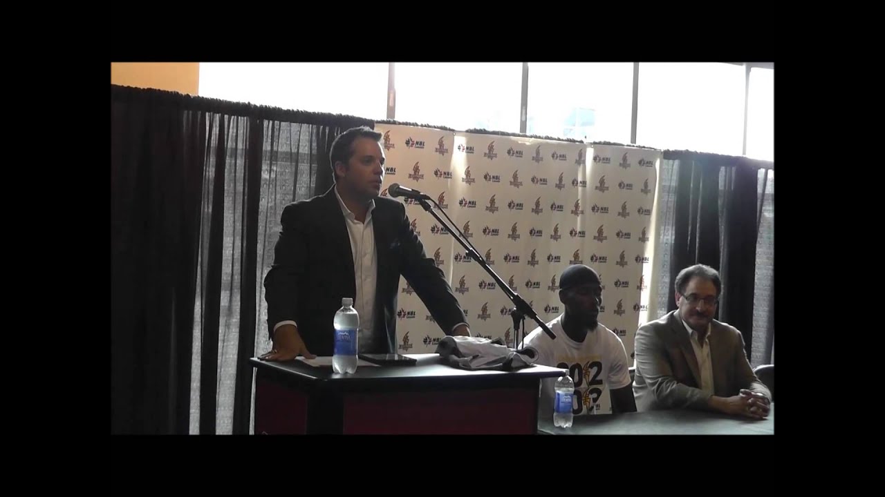Gabe Freeman Returns To The London Lightning! - YouTube
