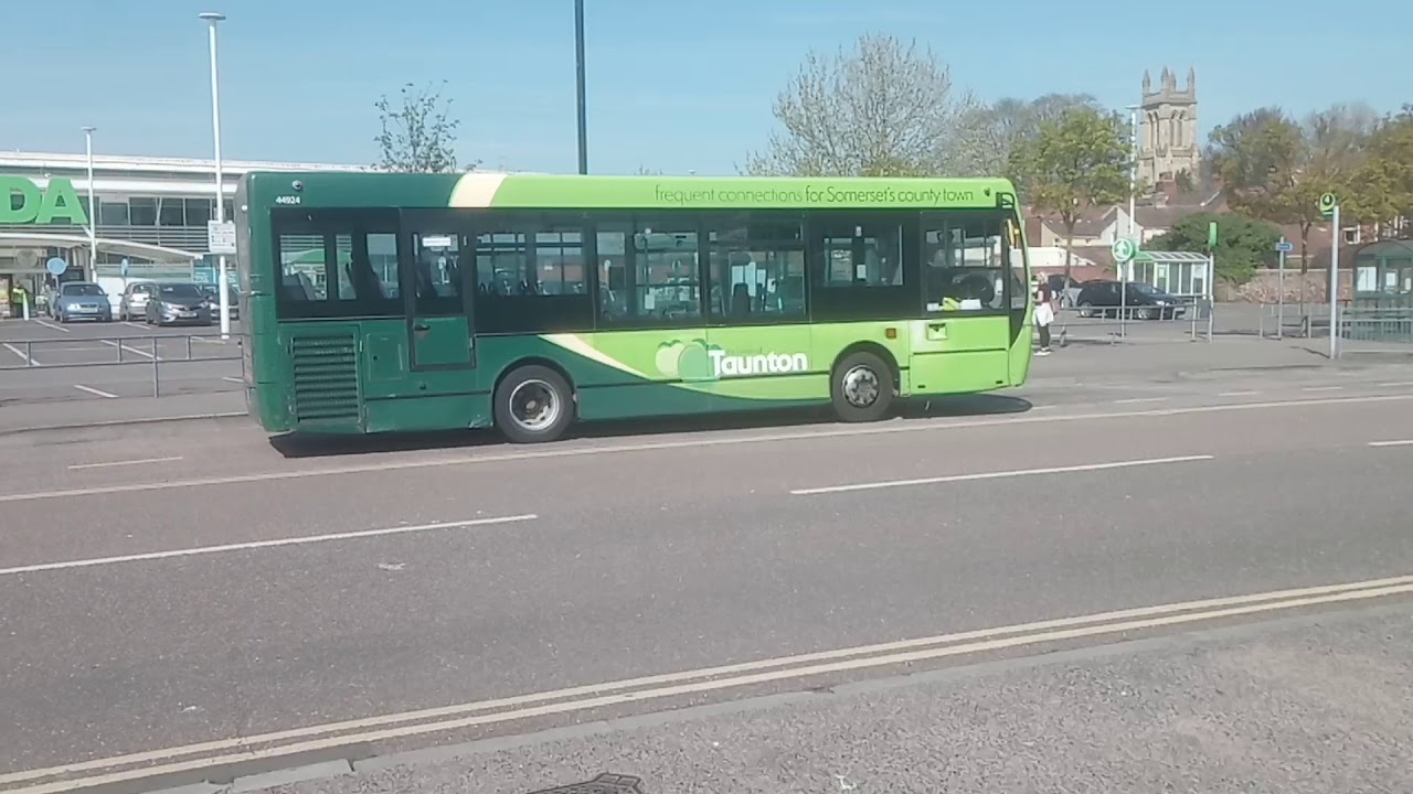 bus-departure-at-bridgwater-bus-station-today-youtube