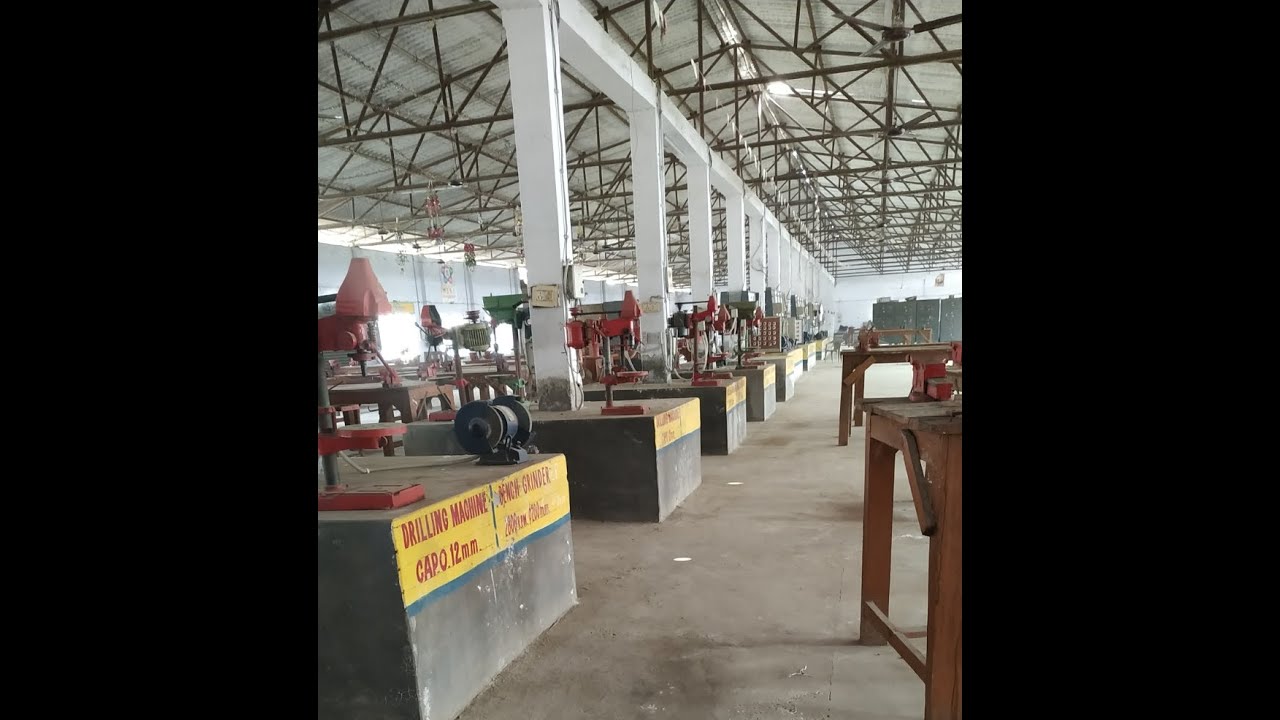 Drilling by Pillar drill machine private ITI Ramnagar chandauli fitter ...