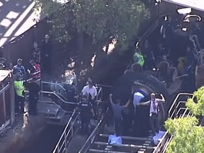 Raw: 4 Killed in Australian Theme Park Accident - YouTube