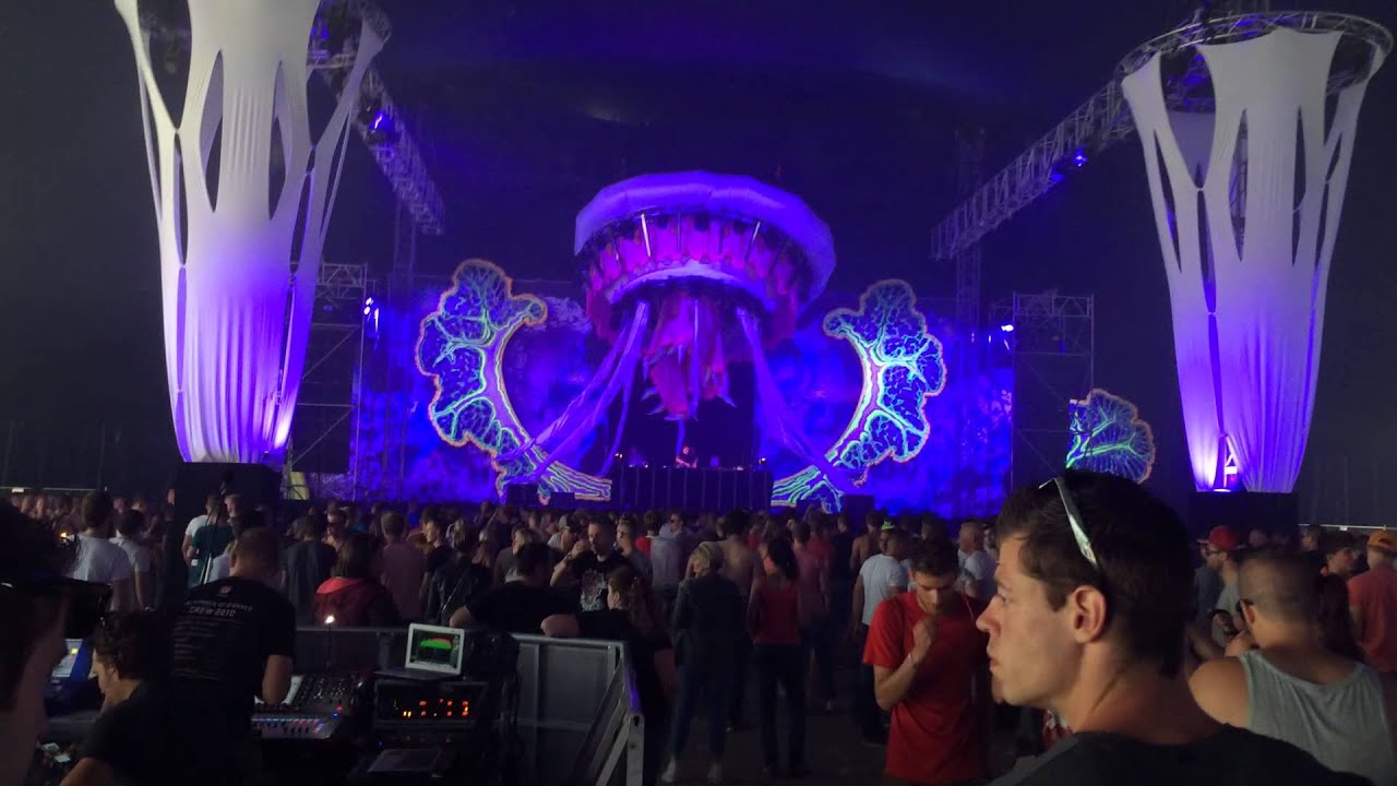[Ultra Violet / UV Stage] SOUND RUSH @ Defqon.1 Festival 2014 [HD ...
