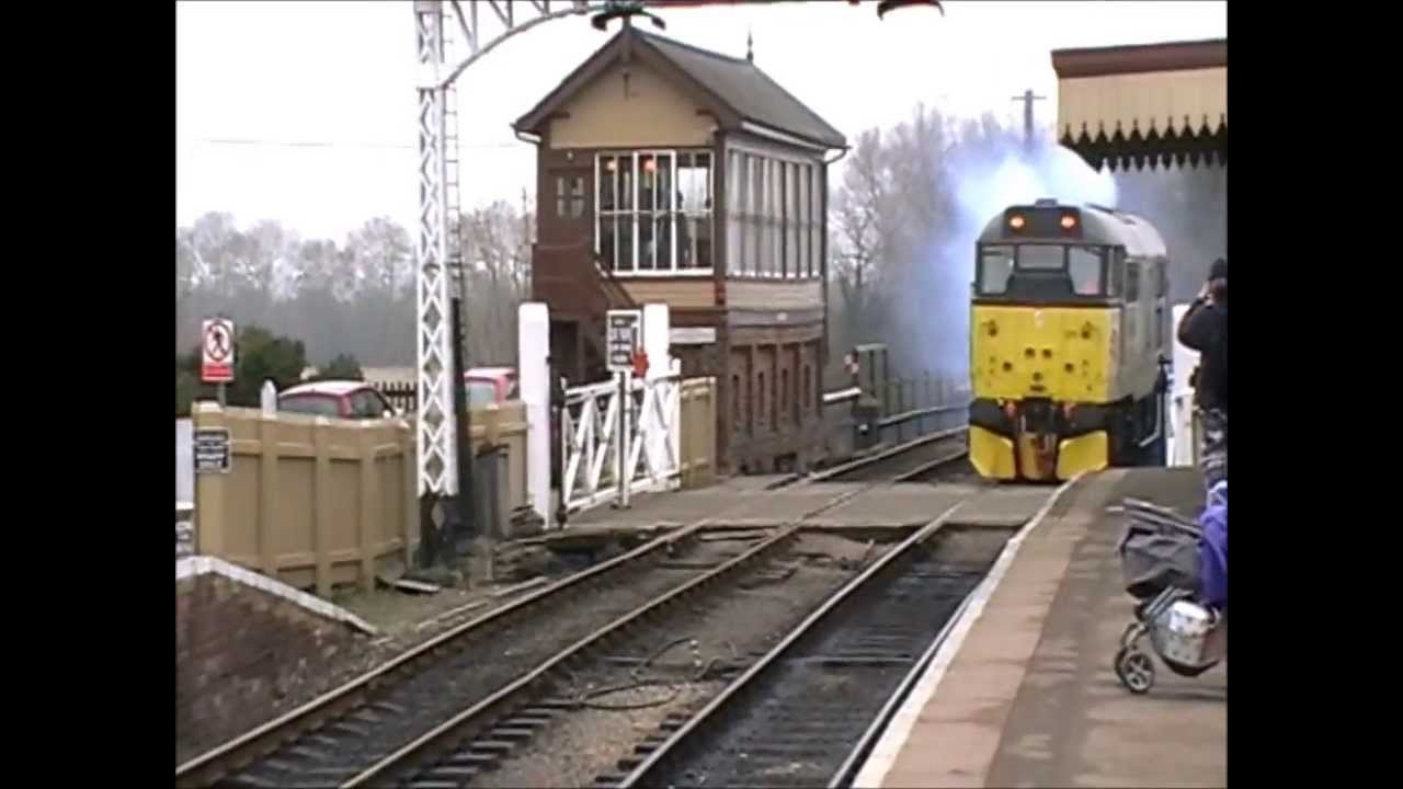 Class 31 diesel locomotive cold start and other smokers! - YouTube