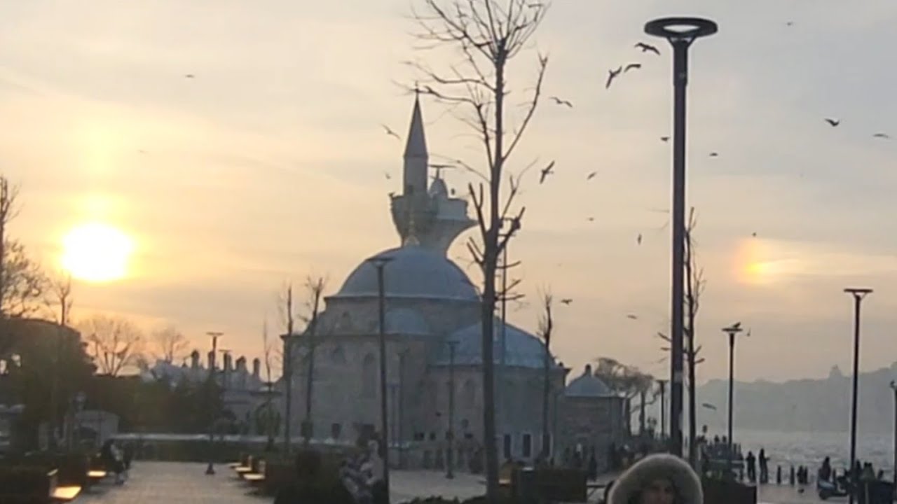 Two suns in the sky? What phenomenon is this? Miracle or science? - YouTube