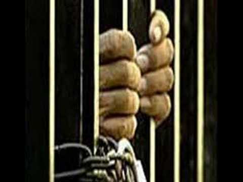 Fatih Kisaparmak - Mapushane icinde yaniyor gazlar