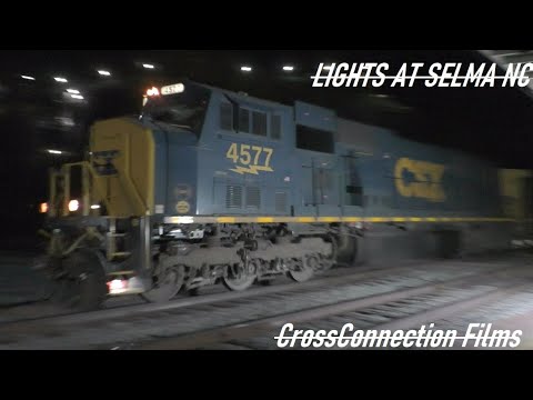 CSXT 4577 SD70MAC & 100 YN2 CW44AC Leads M400-07 NB Across Selma ...