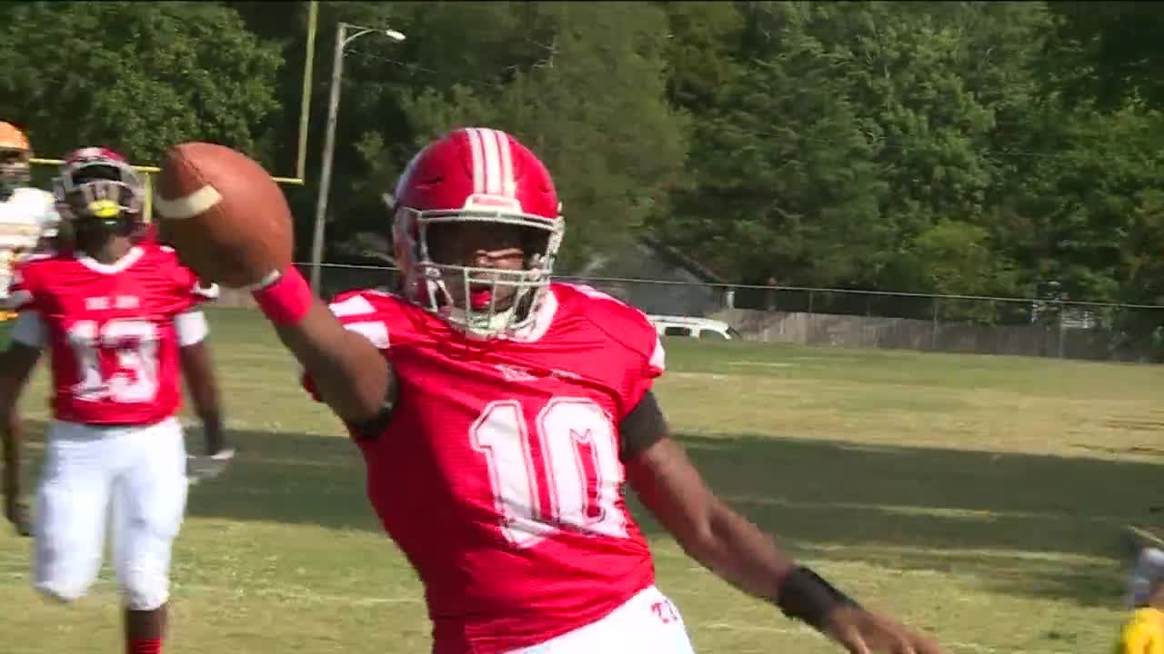 Thomas Jefferson beats Amelia 53-14 - YouTube