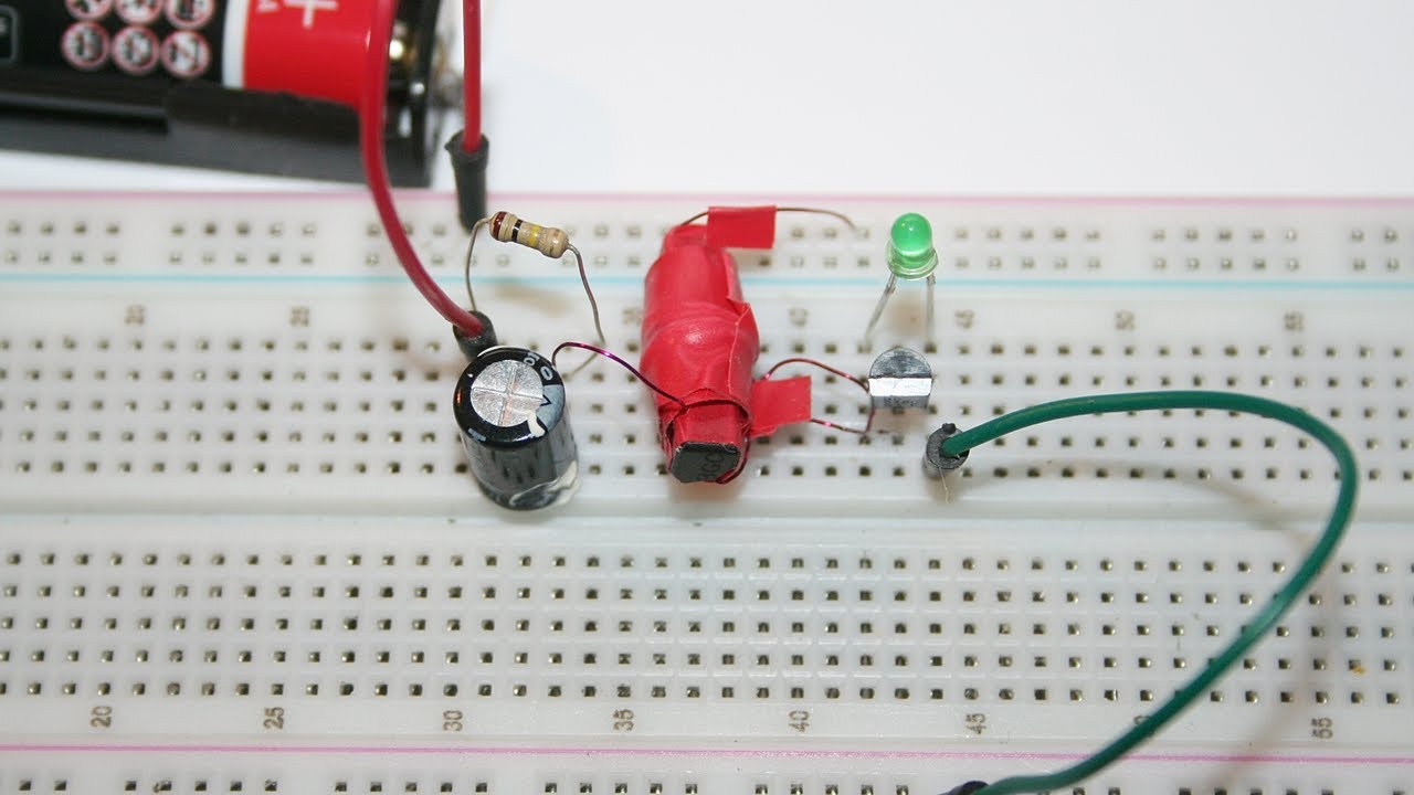 Getestet: sehr einfach aufzubauende 1,5-Volt-LED-Blinkerschaltung - YouTube