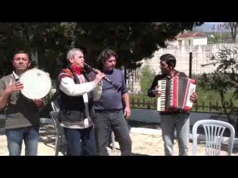 Καλογερος Σπυρος Πασχα 2015 - YouTube