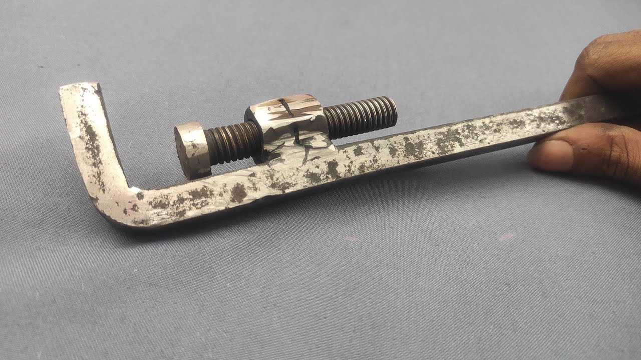 Few know how to make a diy wrench out of a metal plate The discover ...