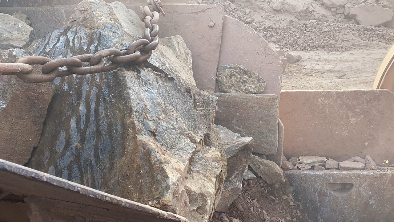"Big Rock Crusher Machine: A Giant in Action"Big Rock Crushing: A ...