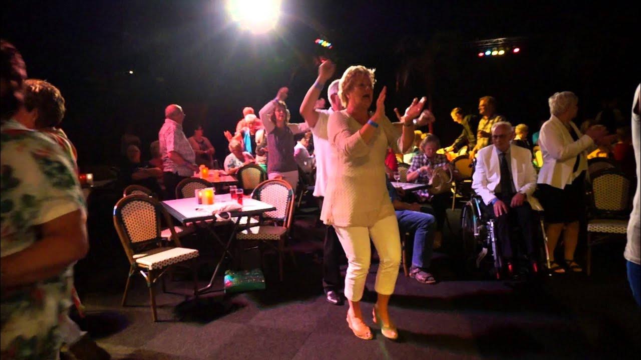 Jannes - Ietsie Pietsie - Muziekfeest Drenthe 2013 - YouTube