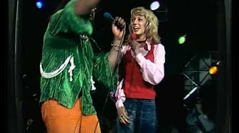 Maggie Macneal - YouTube