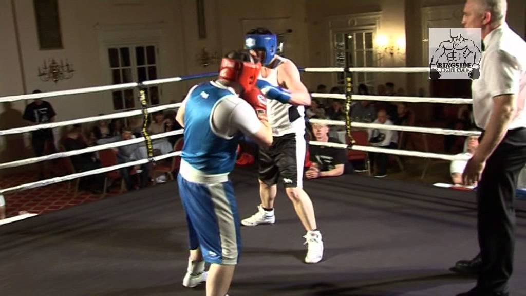 Phil Le Breton v David Calveley - Ringside Fight Club - YouTube