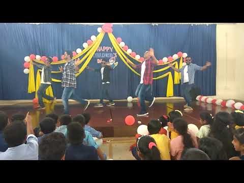 Yen men dance at TYS