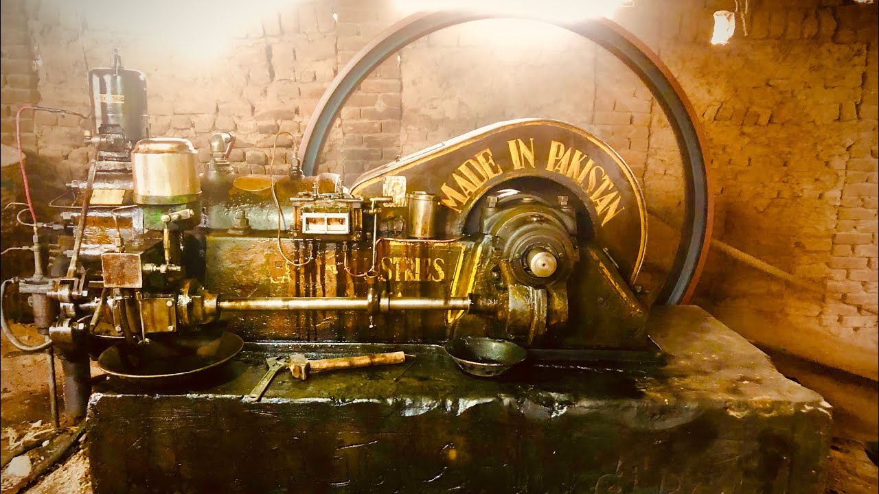 Ruston Hornsby Engine || Heavy Old Black Diesel Engine || 1950 Ruston ...