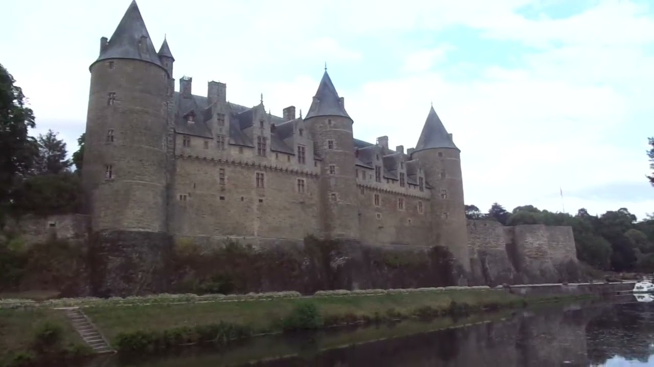 Castelli privati francesi: Josselin in Bretagna - YouTube