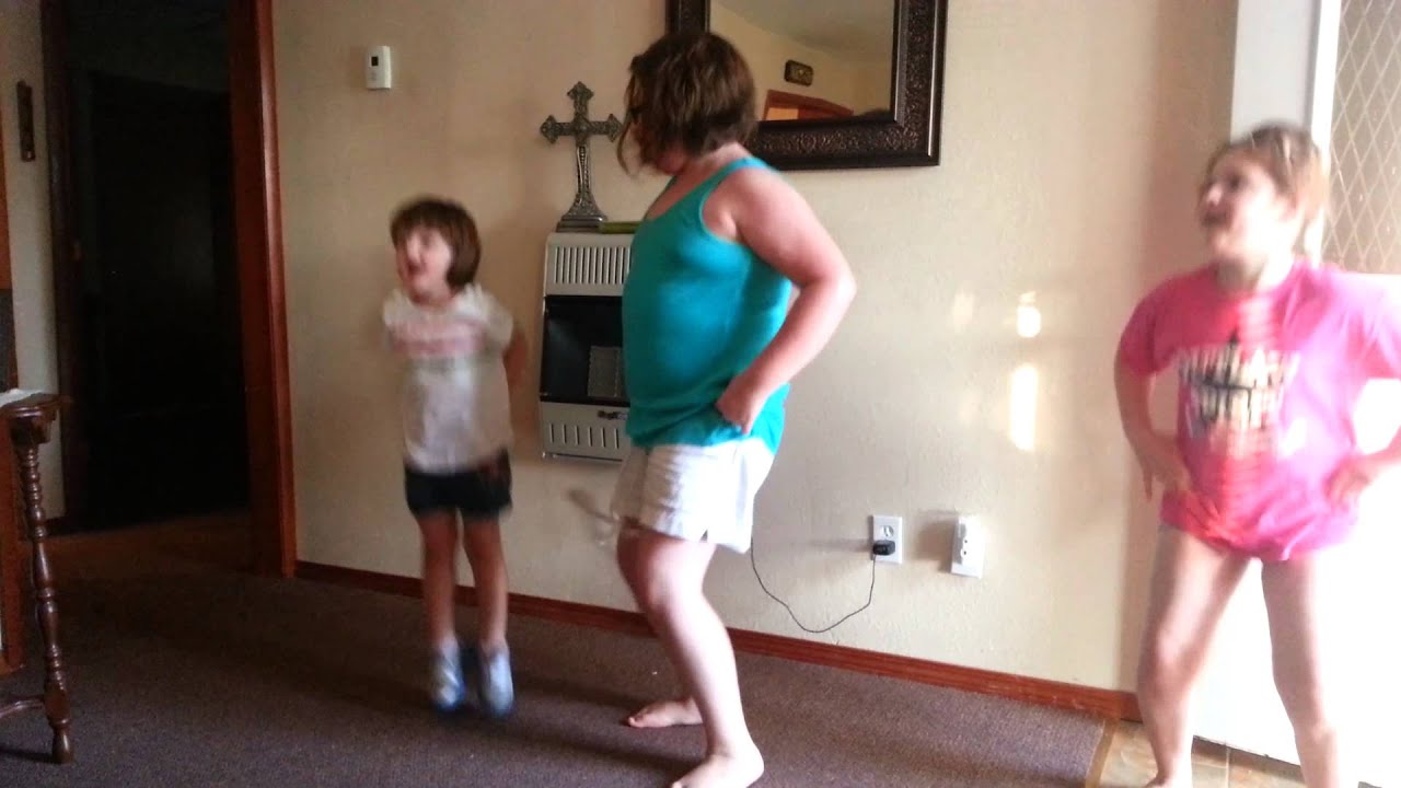 Abbey , Morgan and Marcie dancing ! - YouTube