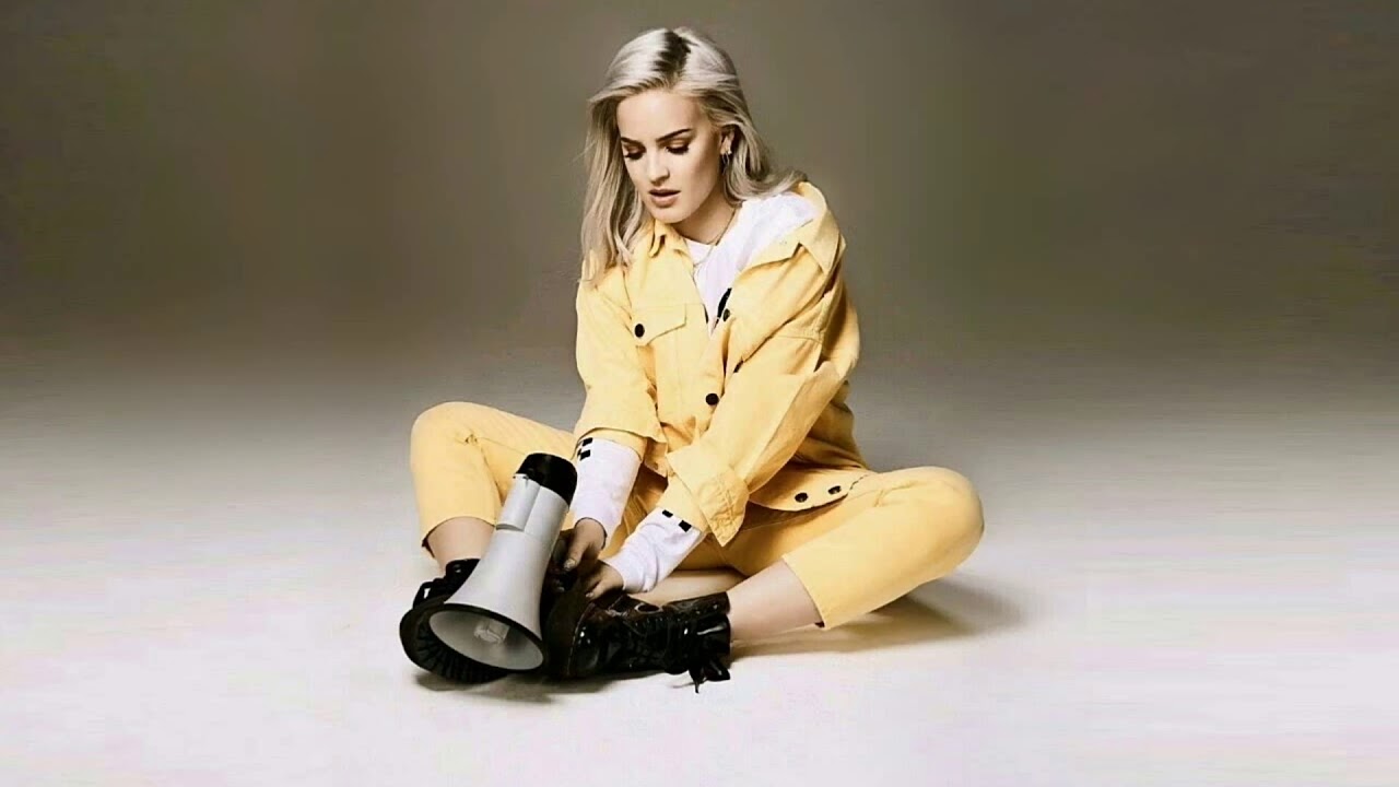 Anne-Maria - 2002 [Official Audio] - YouTube