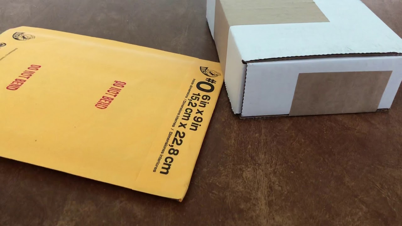 Trade mail day from Bezeau24 and a purchase from Topps! - YouTube