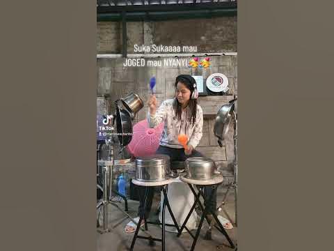 Suka-Suka nyanyi joget di pinggir jalan🥳🥳🥳 - YouTube