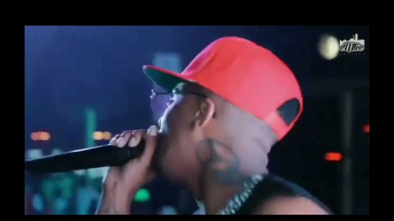 EMTEE PERFORMING AT BLAXCIE ALBUM LAUNCH - YouTube