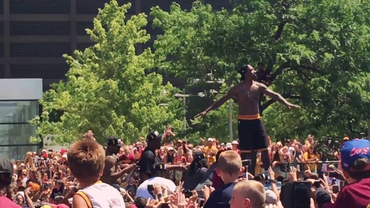 Cleveland Cavaliers 2016 Championship Victory Parade - JR Smith - YouTube