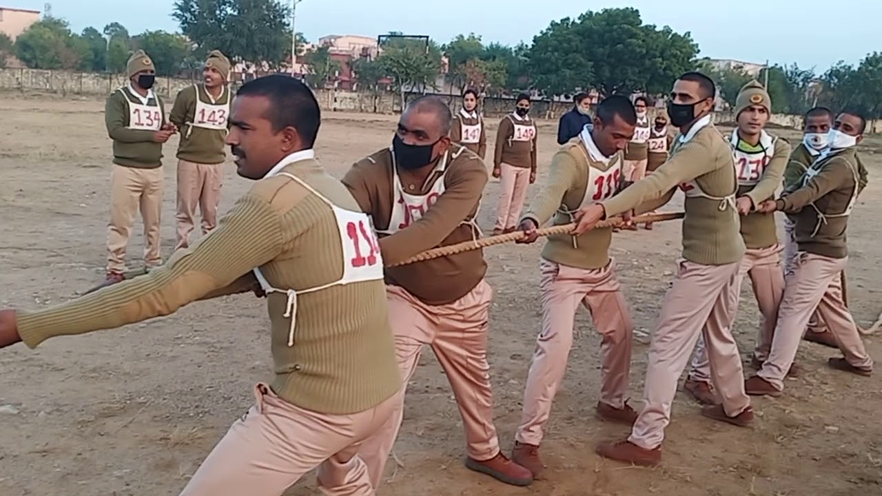 Fun game at JTI by trainees(1) - YouTube