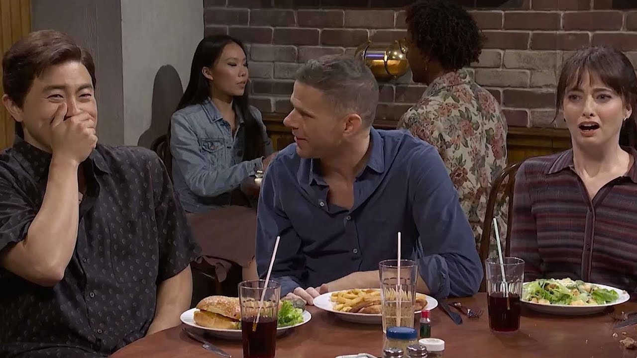 SNL Season 50: Funniest Cast Breaks, Bloopers & Live Fails You Didn't ...