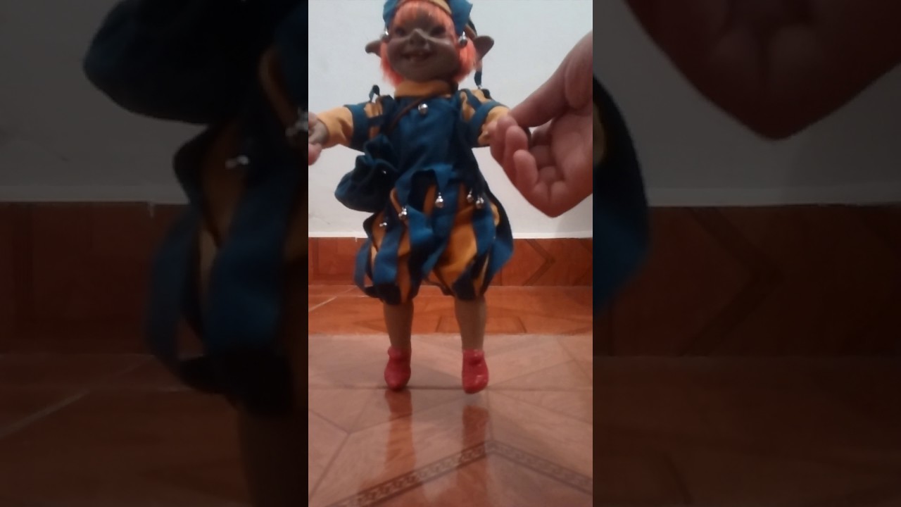 Elfo puck caminando Tomás cortas - YouTube